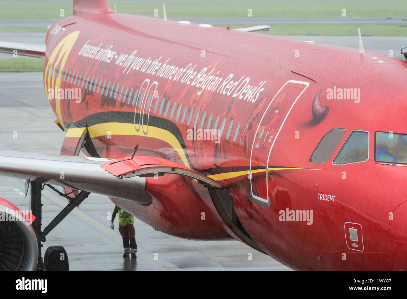 Belgian red devils plane -Fotos und -Bildmaterial in hoher Auflösung ...