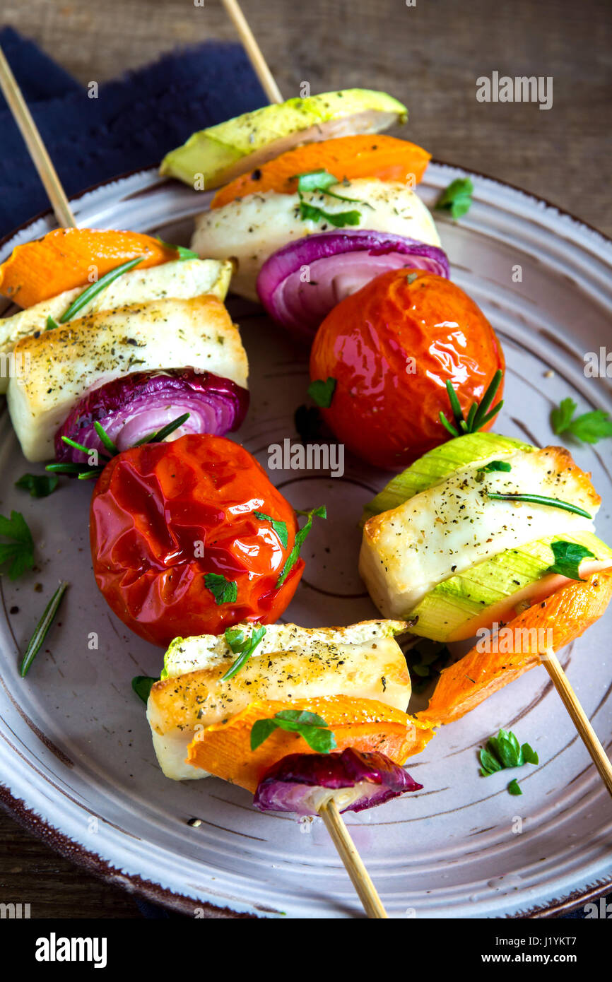 Käse spieße -Fotos und -Bildmaterial in hoher Auflösung – Alamy