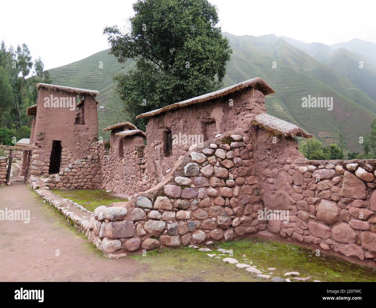 Inca walls in cusco -Fotos und -Bildmaterial in hoher Auflösung – Alamy