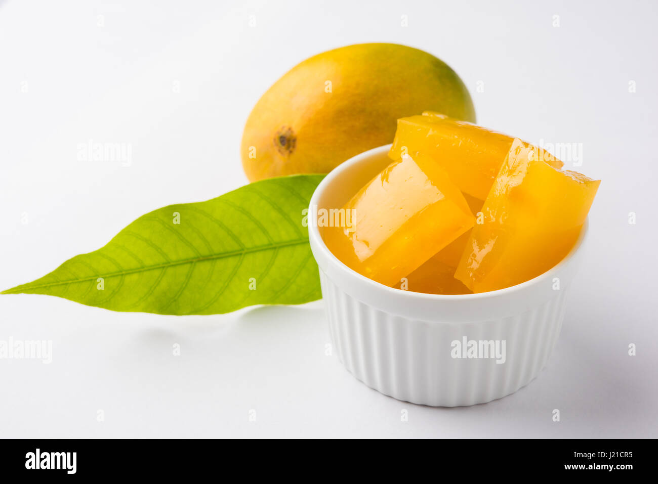 Alphonso Mango Pulp oder Hapus Aam Ras oder Amba Ras in Marathi ...