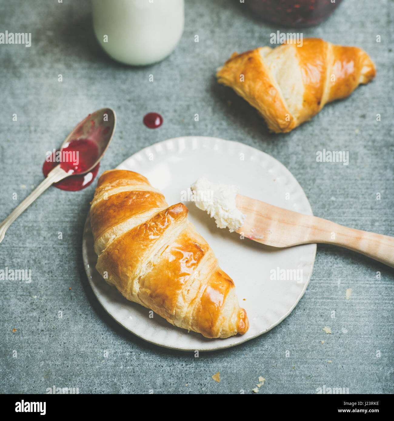 Italienische cornetto platte -Fotos und -Bildmaterial in hoher ...