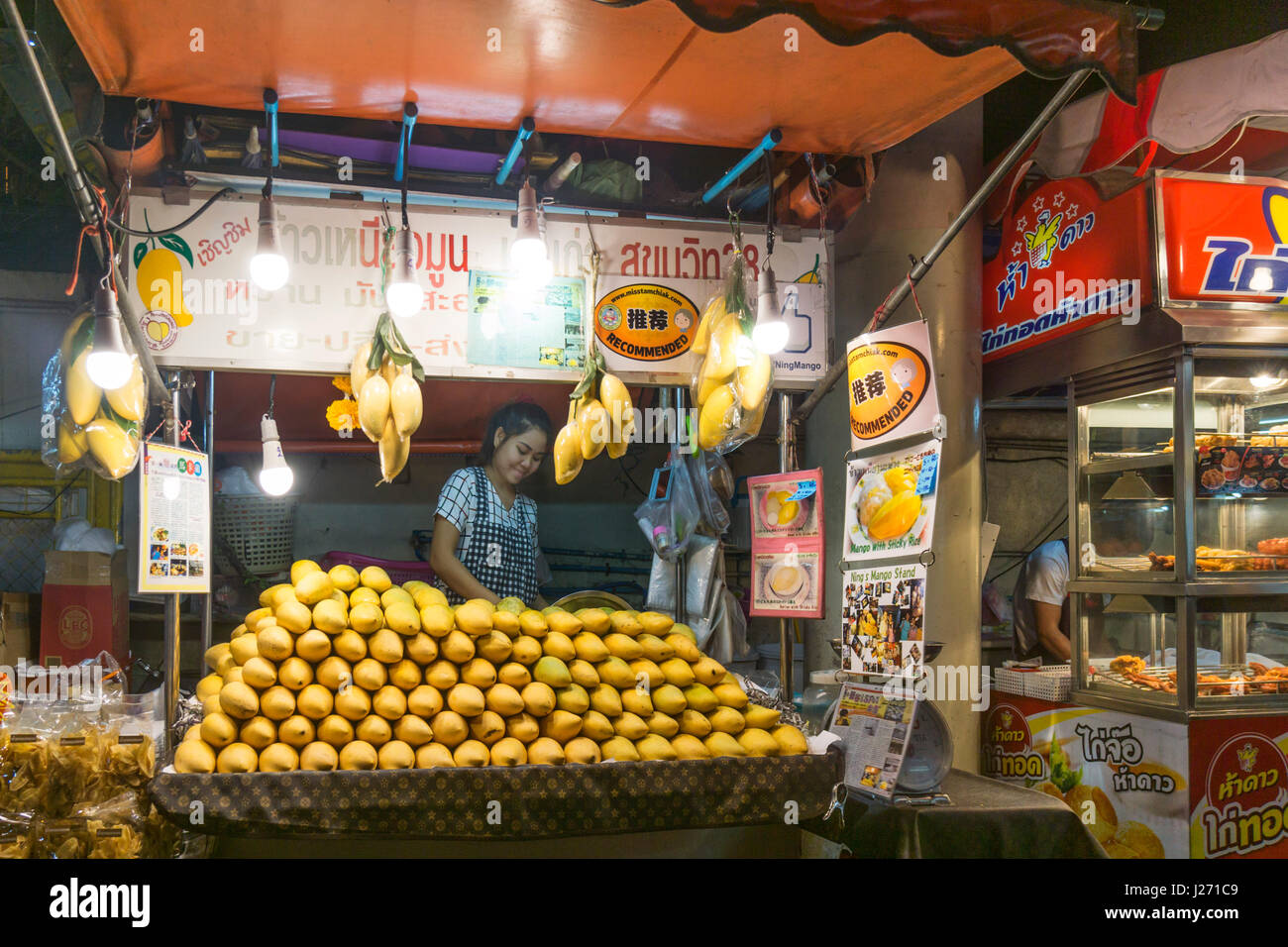 Bangkok mango stall -Fotos und -Bildmaterial in hoher Auflösung – Alamy