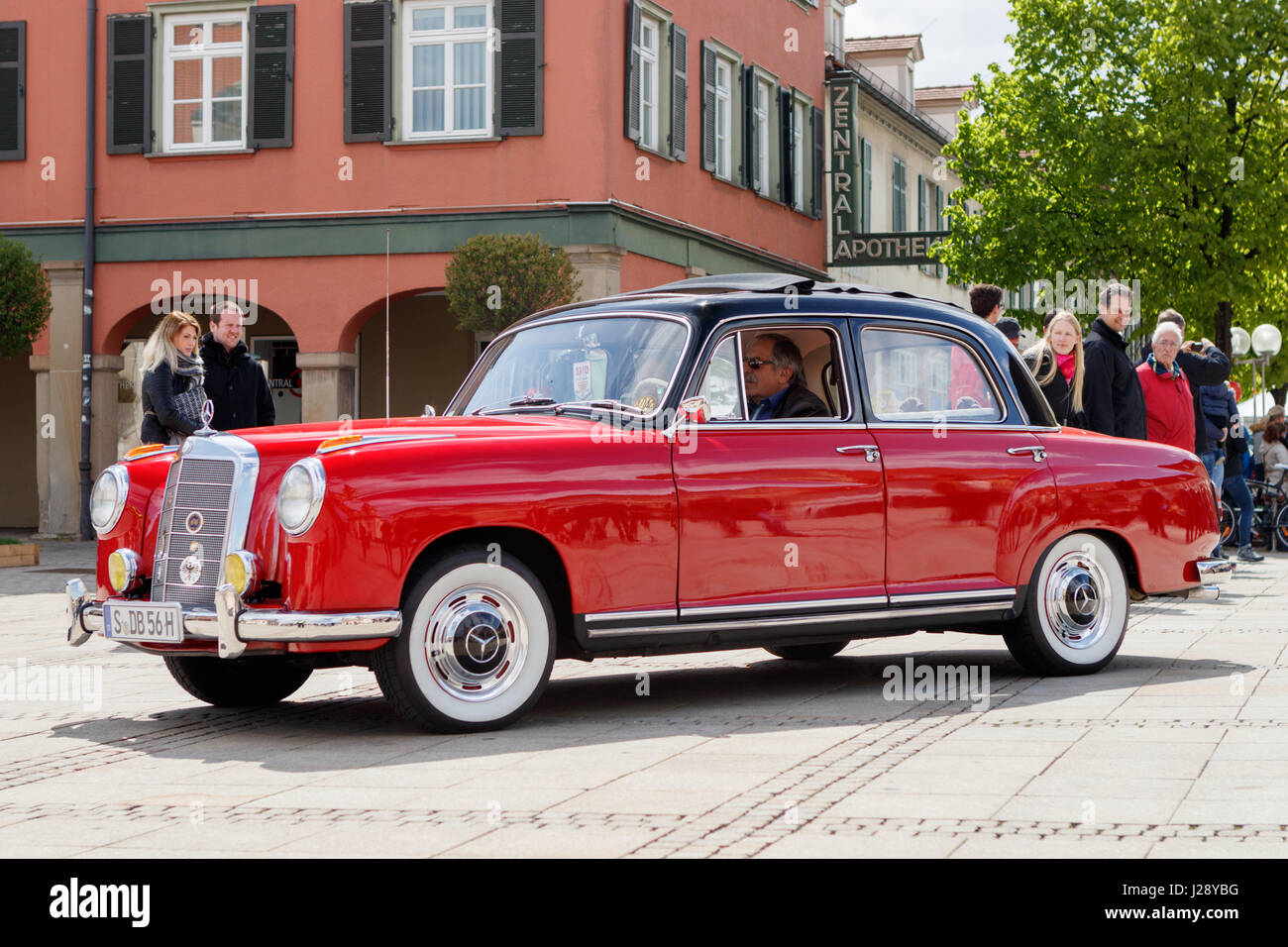 Mercedes benz 219 ponton -Fotos und -Bildmaterial in hoher Auflösung ...
