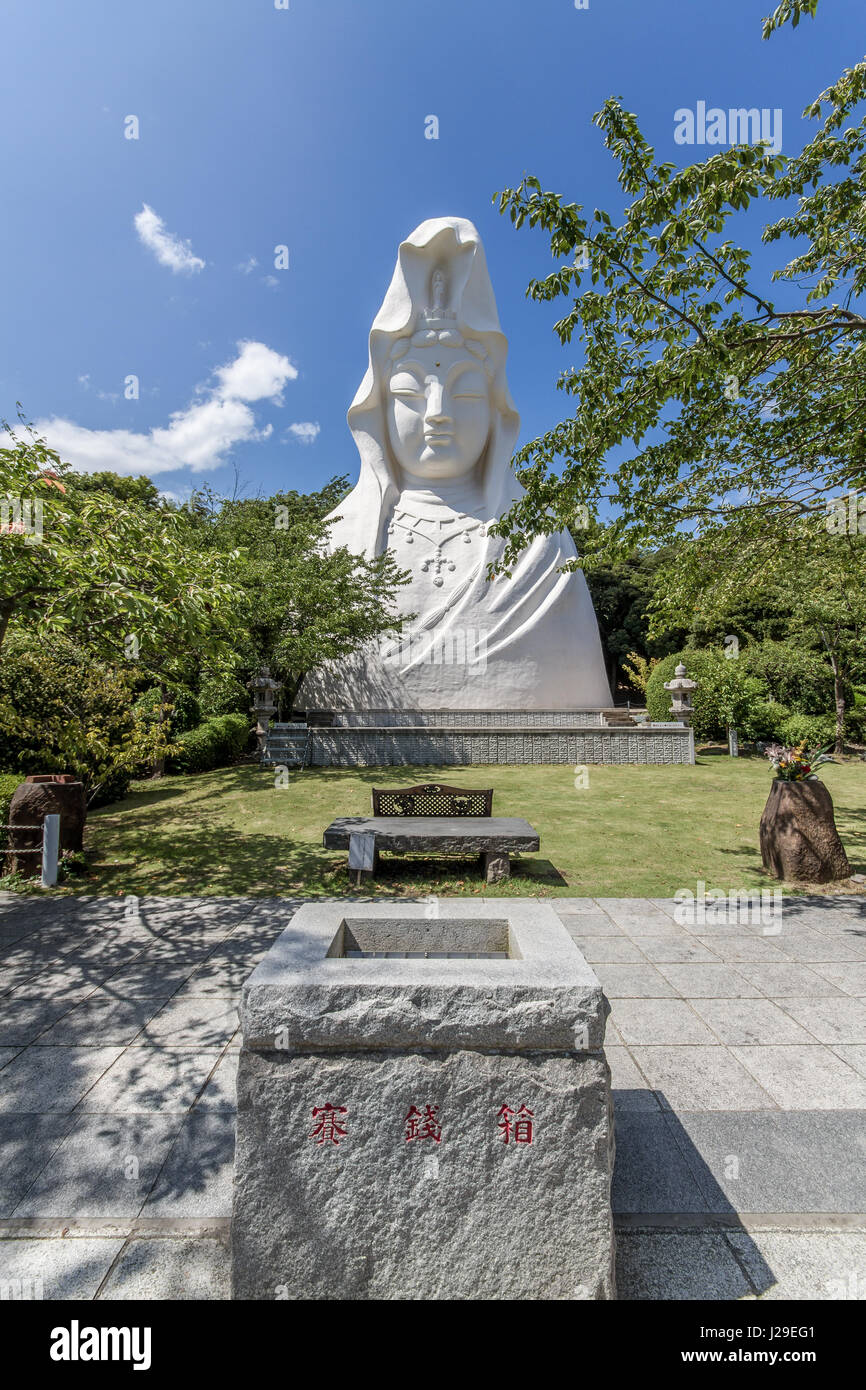Ofuna Kannon-Statue im Kanon-Ji-Tempel. Befindet sich in Ofuna ...