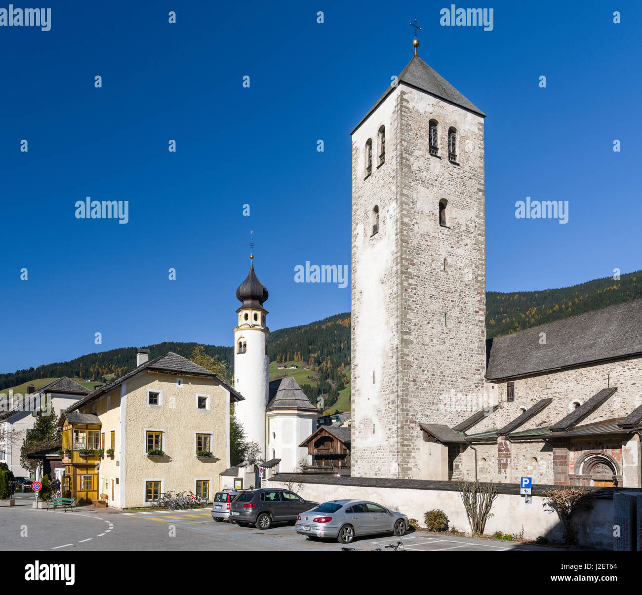 Italien das dorf von san candido innichen -Fotos und -Bildmaterial in ...