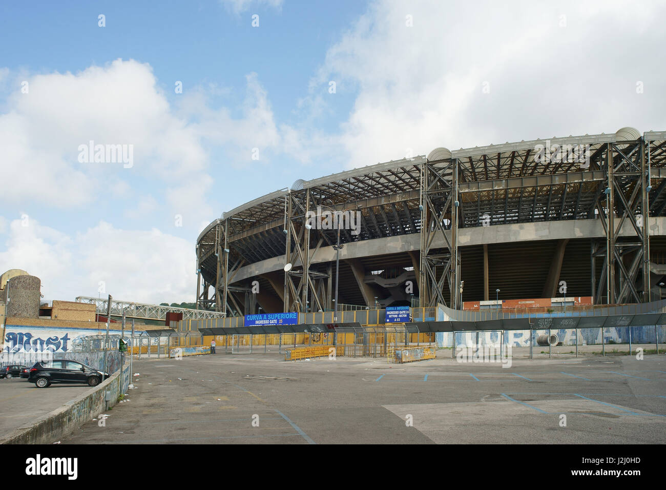 Piazzale Tecchio e stadio San Paolo ora stadio Maradona - Maradona ...