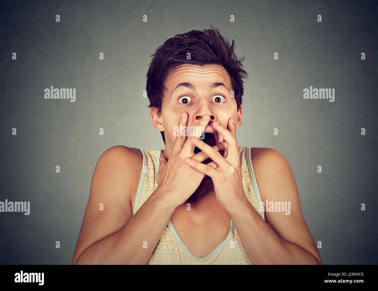 Schockiert Aussehender Junge Stockfotos und -bilder Kaufen - Alamy