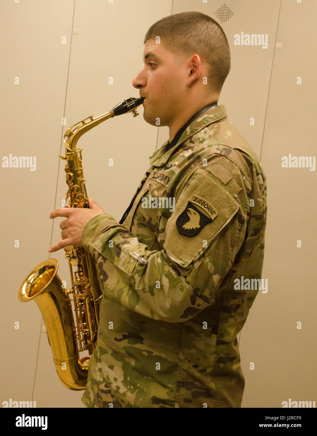 Staff sgt stephen paul hann -Fotos und -Bildmaterial in hoher Auflösung ...