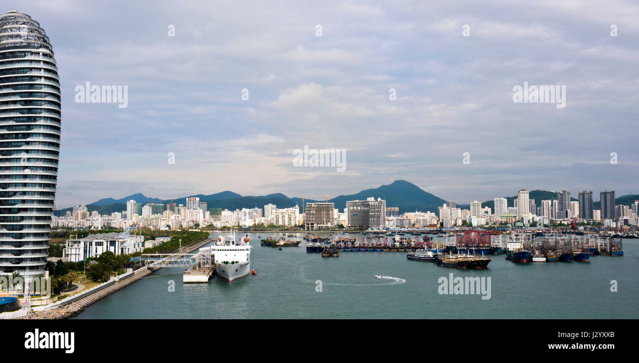 Horizontal-vertikal-Square-Blick auf die Phoenix-Insel in Sanya, Insel ...