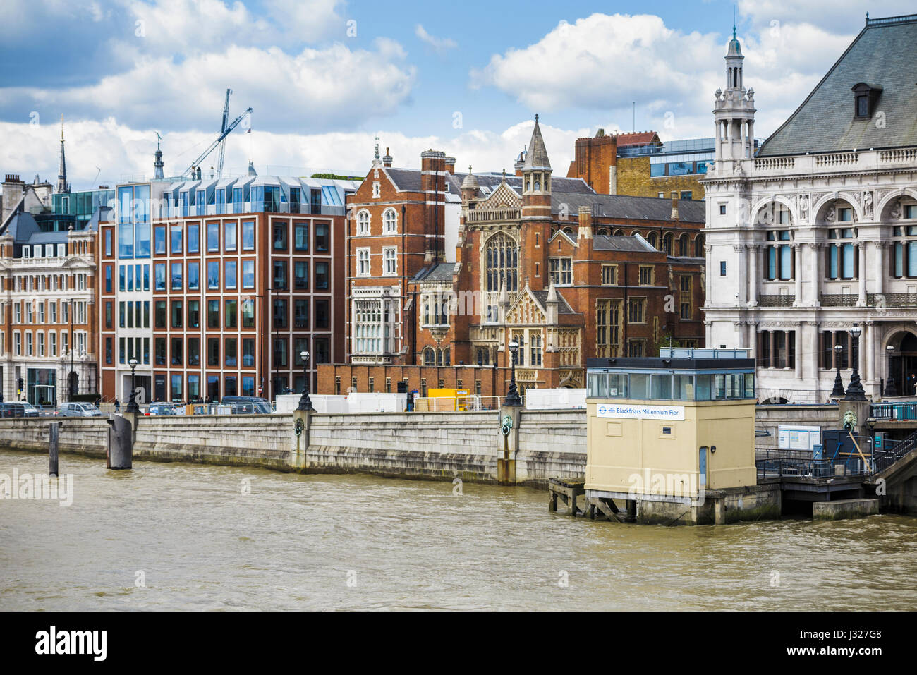 Carmelite house london -Fotos und -Bildmaterial in hoher Auflösung – Alamy