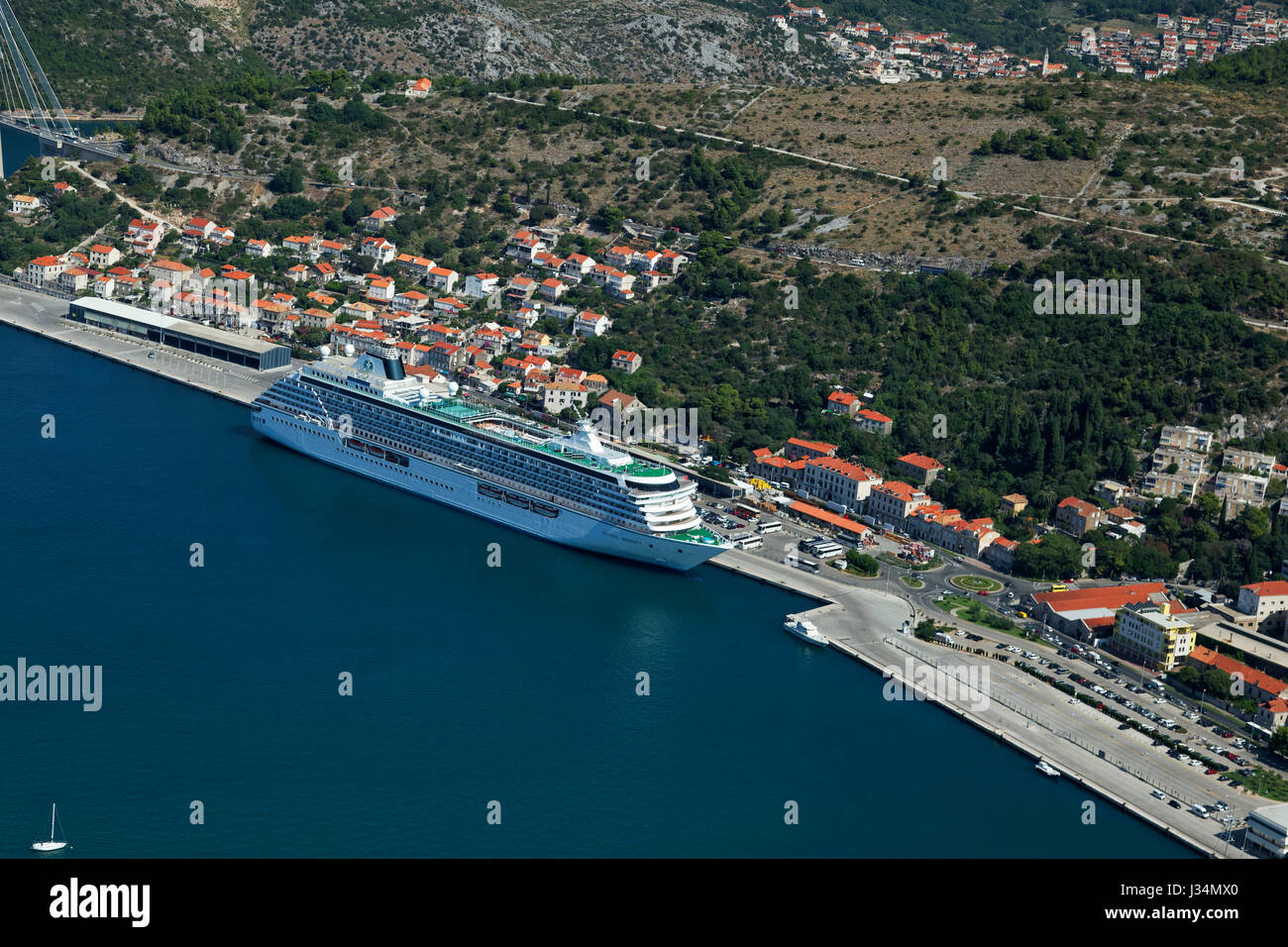 Gruz port -Fotos und -Bildmaterial in hoher Auflösung – Alamy