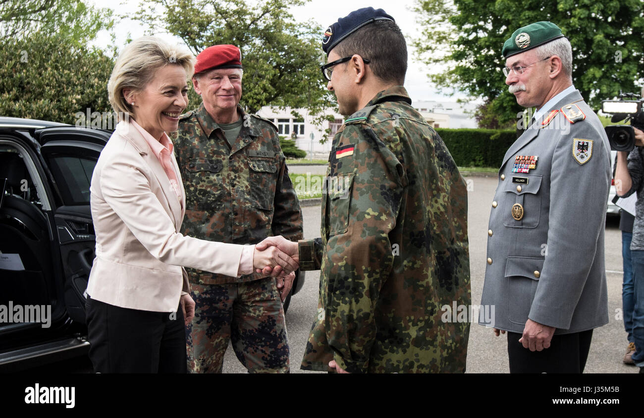 Straßburg, Frankreich. 3. März 2017. Deutsche Verteidigungsministerin ...
