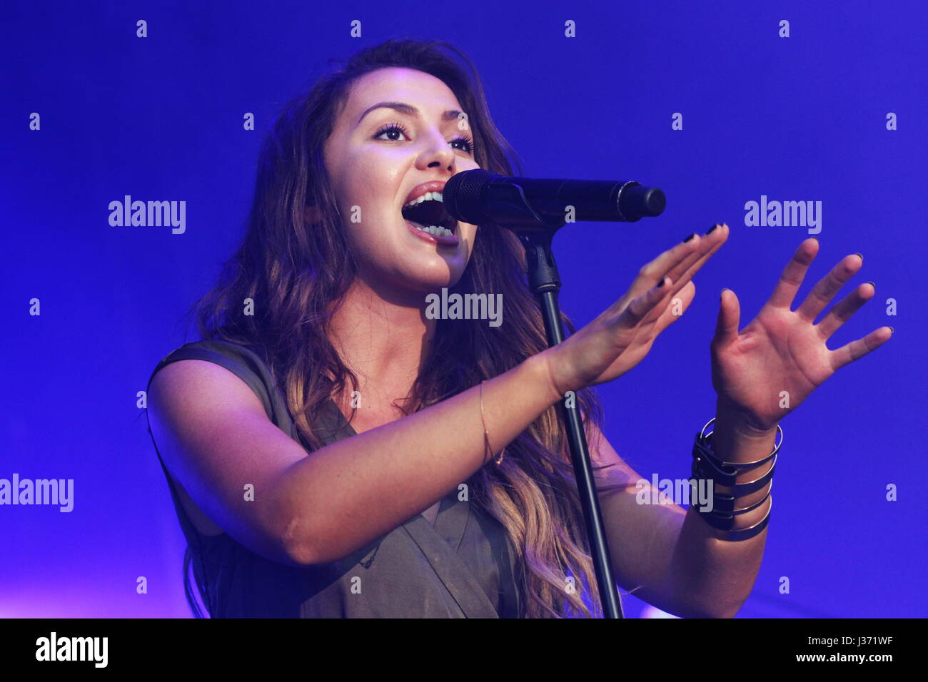 Popmusik deutsche musik -Fotos und -Bildmaterial in hoher Auflösung – Alamy
