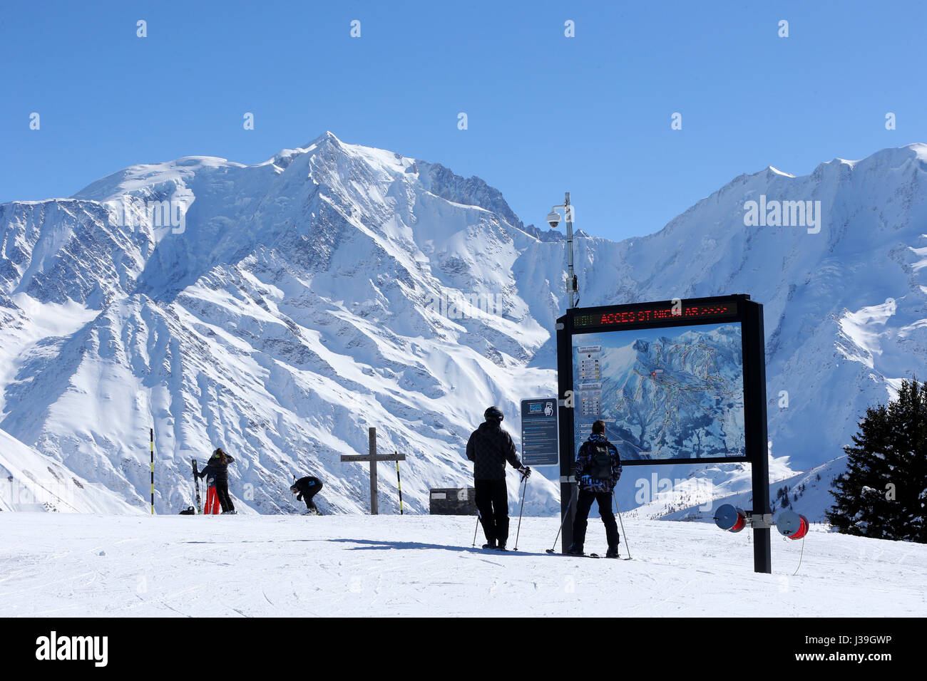 Französische Alpen. Mont-Blanc-massiv. Karte der Skipiste ...