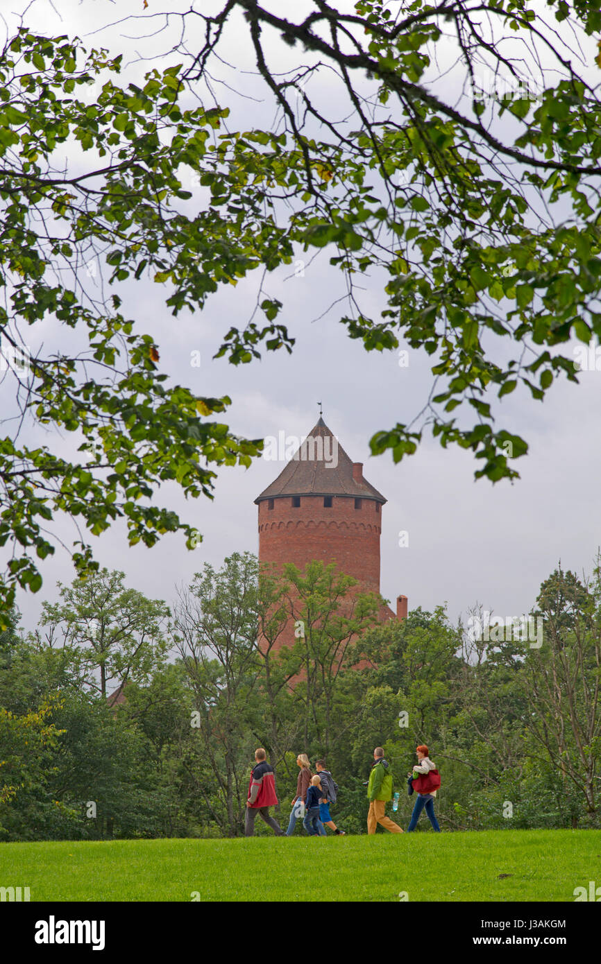 Schloss turaida lettland -Fotos und -Bildmaterial in hoher Auflösung ...