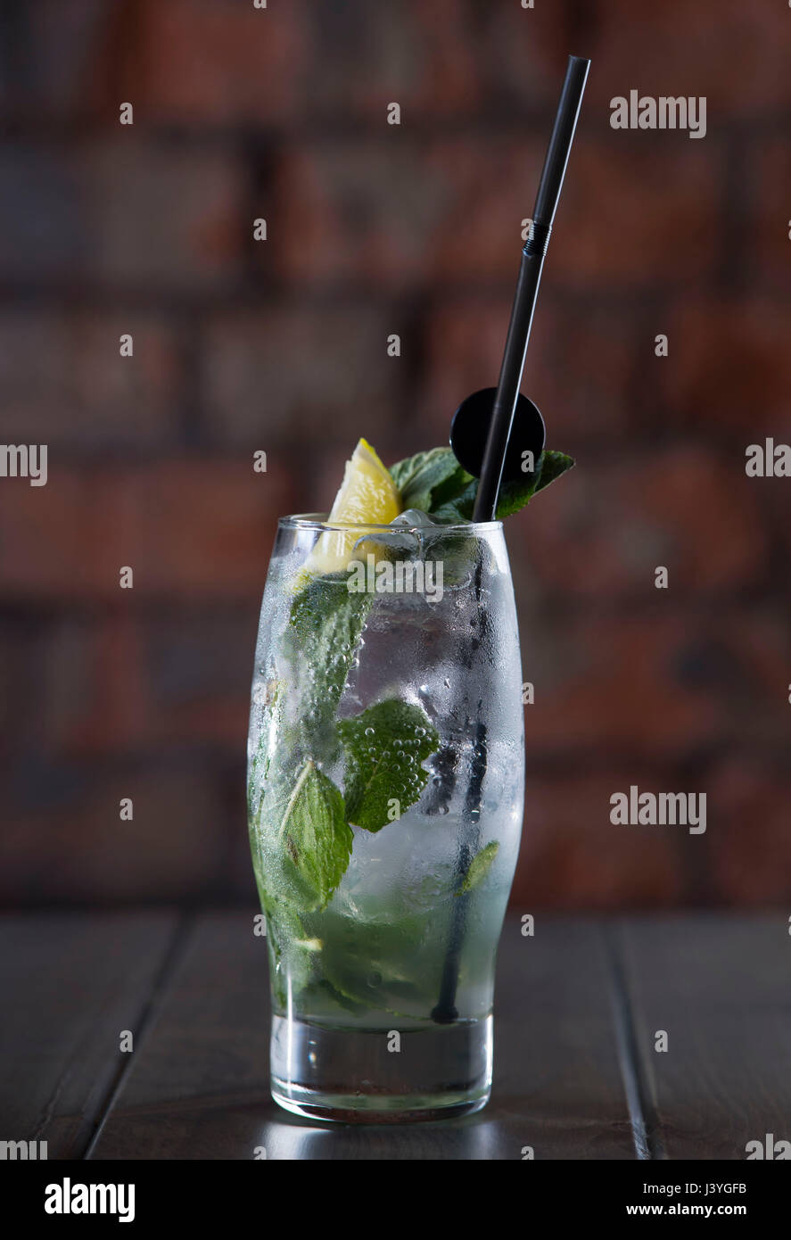 Mojito highball -Fotos und -Bildmaterial in hoher Auflösung – Alamy