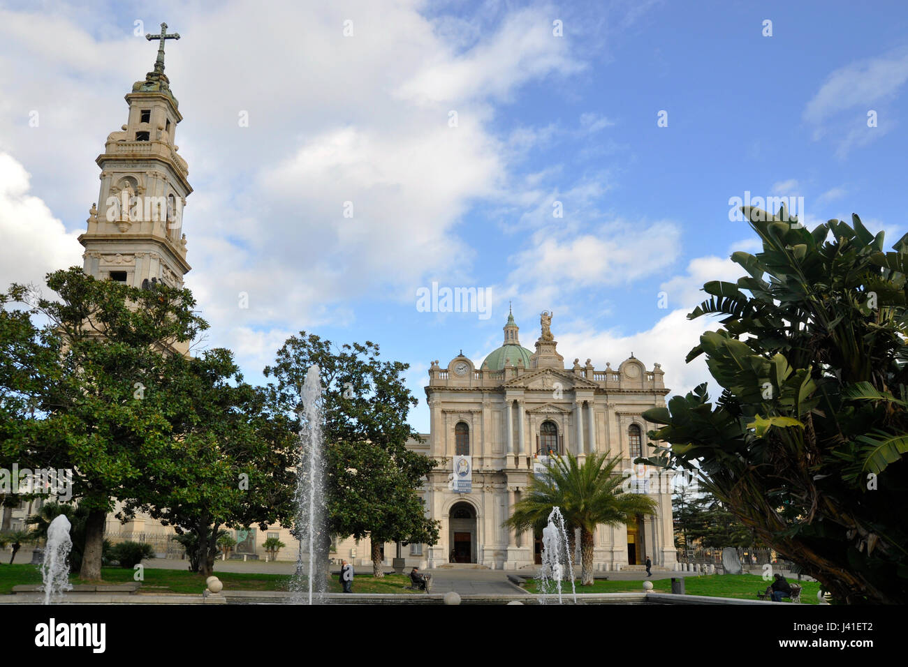 Die jungfrau des rosenkranzes -Fotos und -Bildmaterial in hoher Auflösung – Alamy