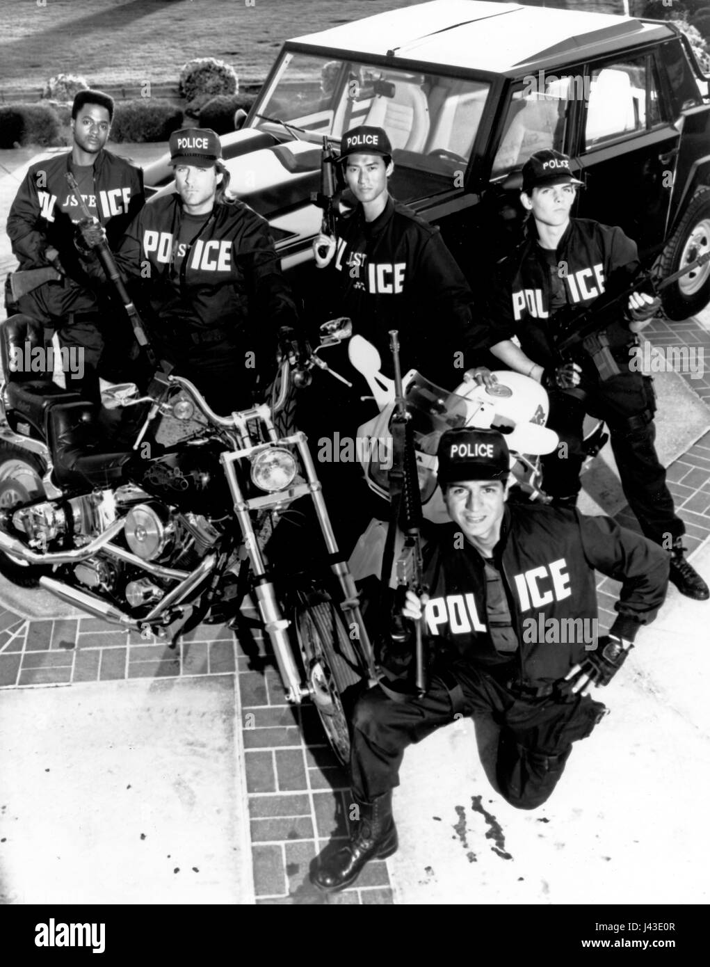 Ninja cops -Fotos und -Bildmaterial in hoher Auflösung – Alamy