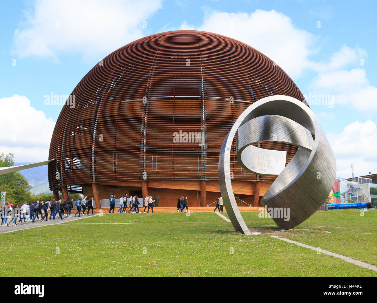 Linac accelerator -Fotos und -Bildmaterial in hoher Auflösung – Alamy