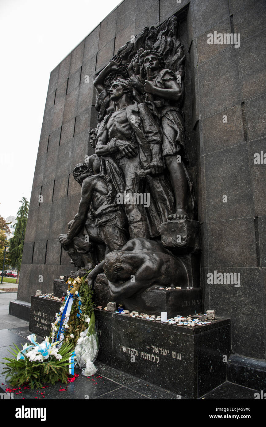 Die Ghetto-Helden-Denkmal, Warschau in das Gebiet, das früher ein Teil ...