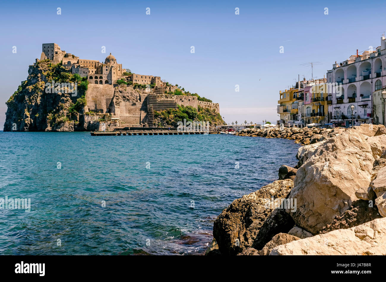 Ischia Ponte und Marina Dorf mit Burg Aragonese bereits Festung ...