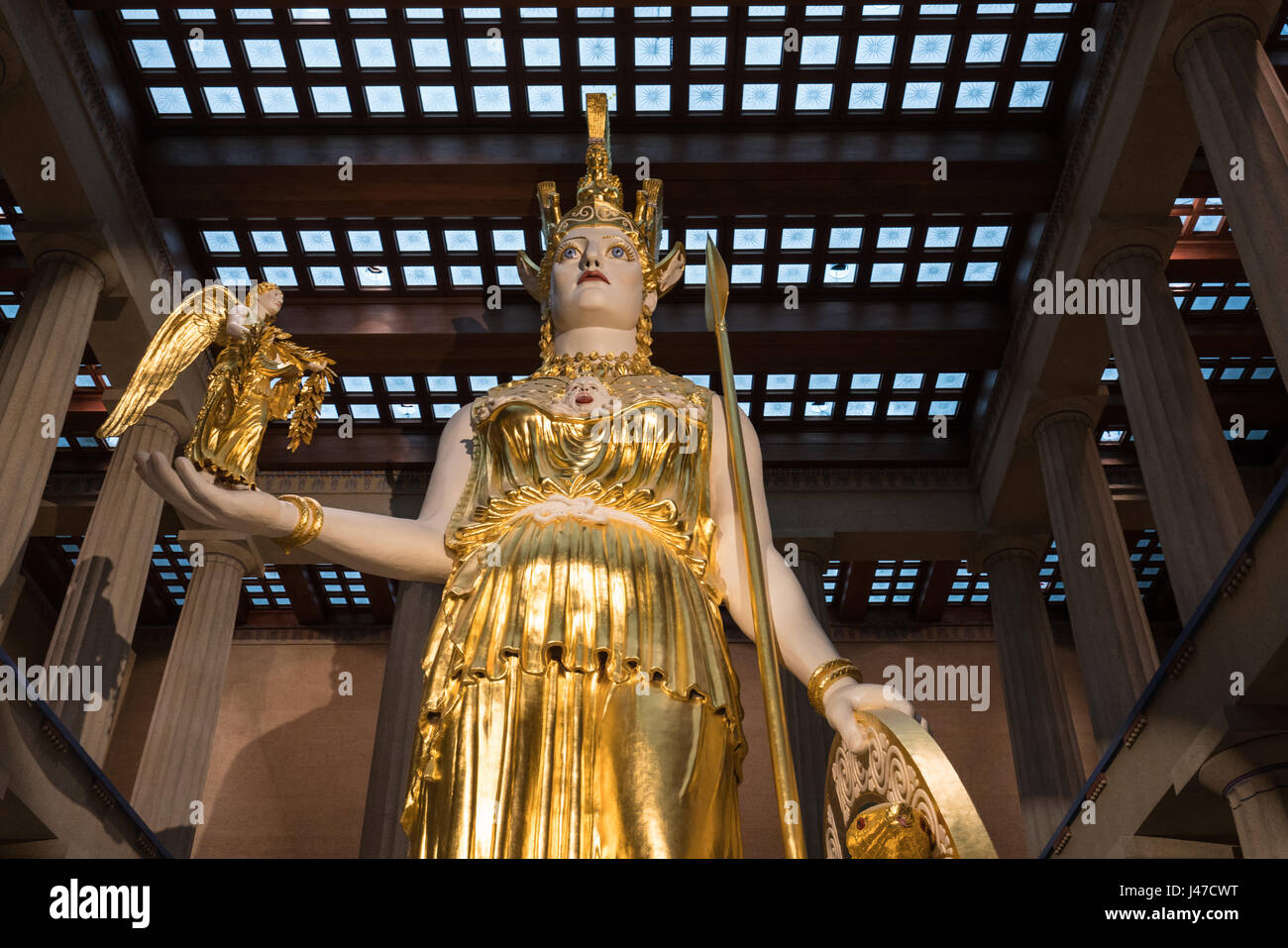 Große goldene Hommage an die Statue der Athena Parthenos in Nashville ...