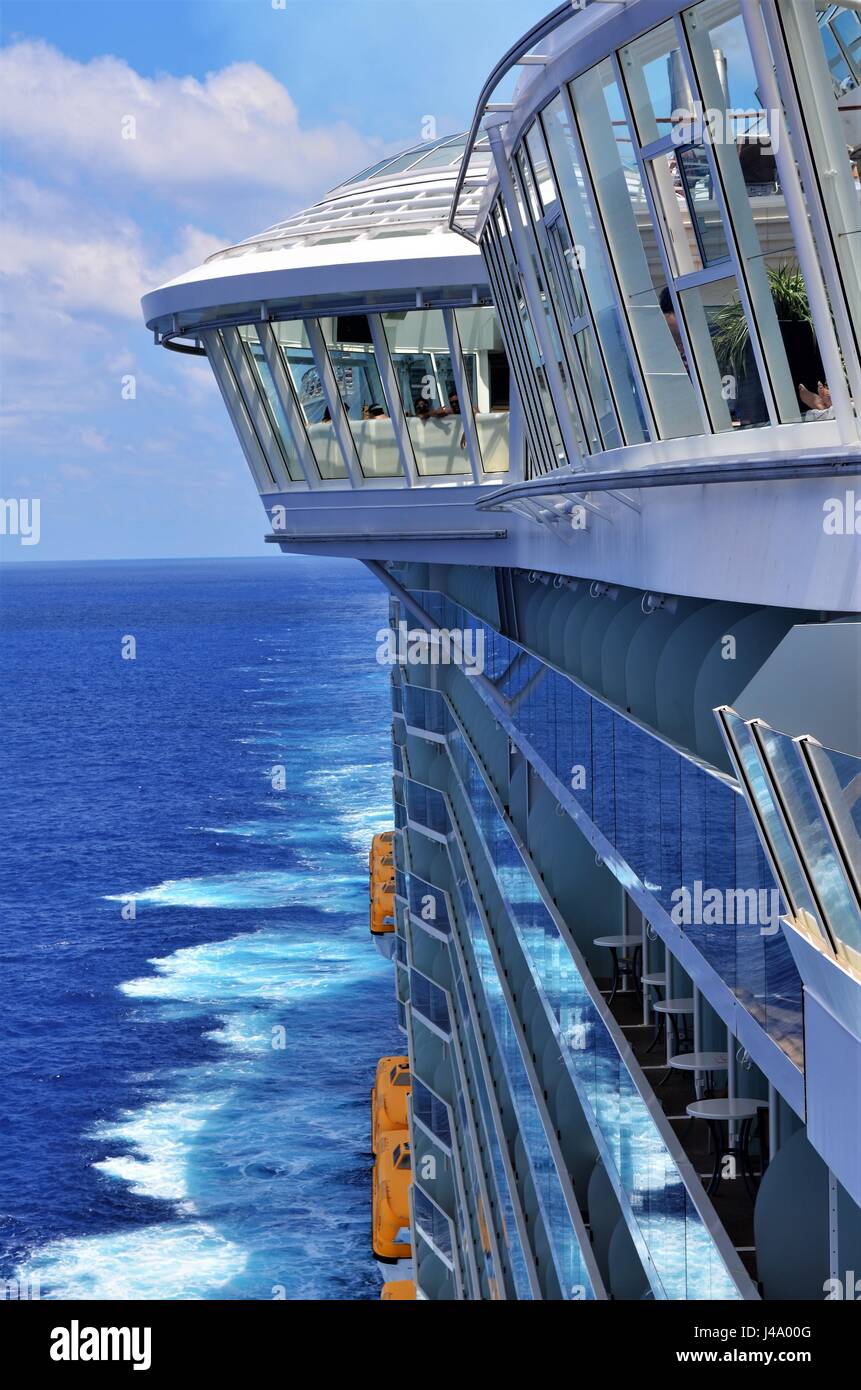 Cruise ship side trip -Fotos und -Bildmaterial in hoher Auflösung – Alamy