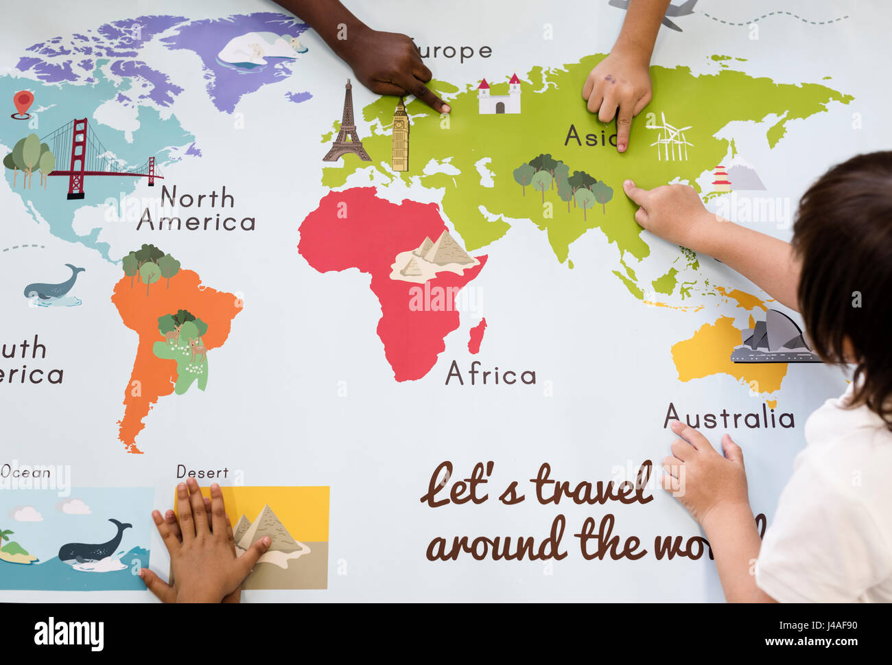 Kinder lernen Weltkarte mit Kontinenten Länder Meer Geographie ...