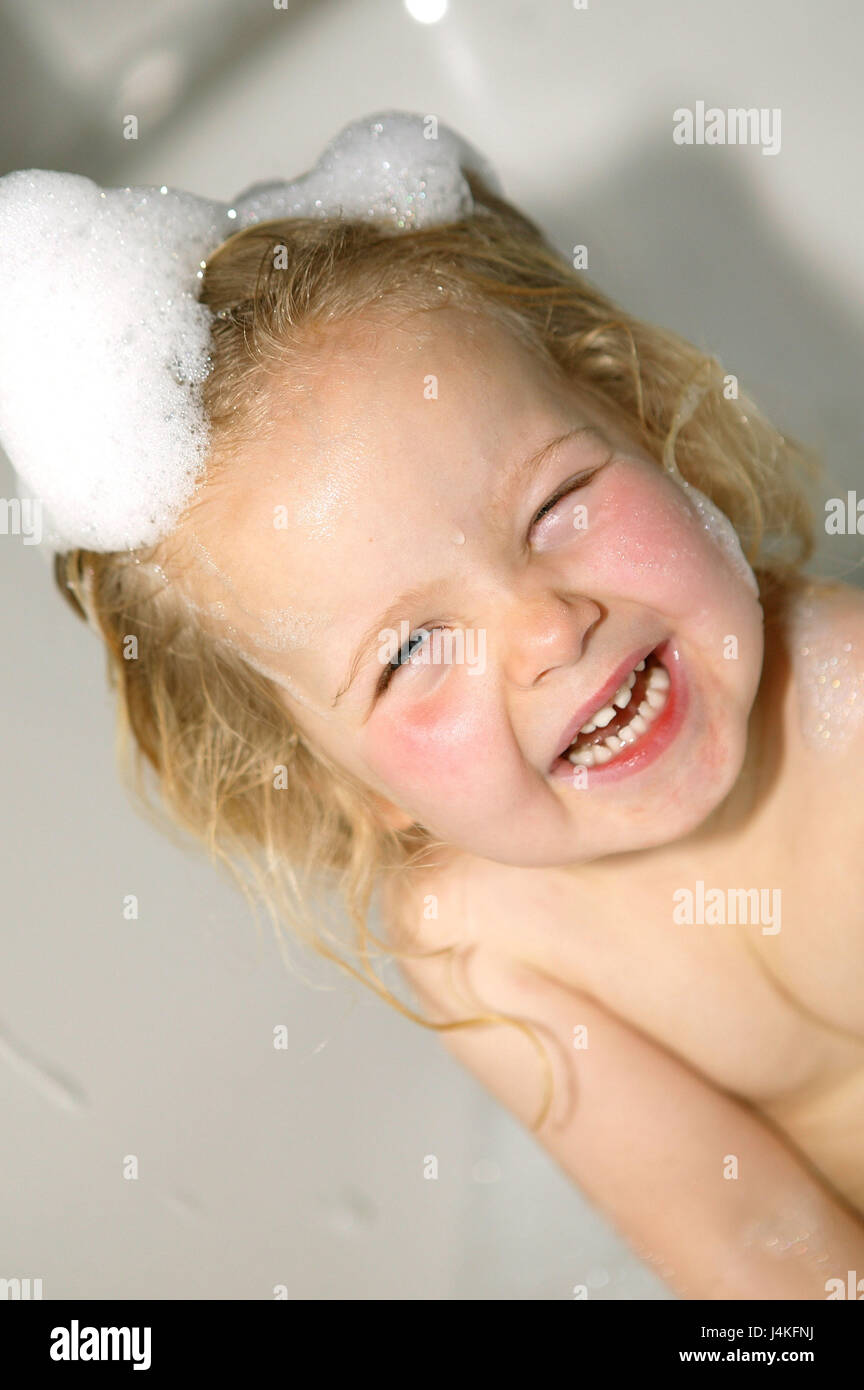 Bad portrait kind -Fotos und -Bildmaterial in hoher Auflösung – Alamy