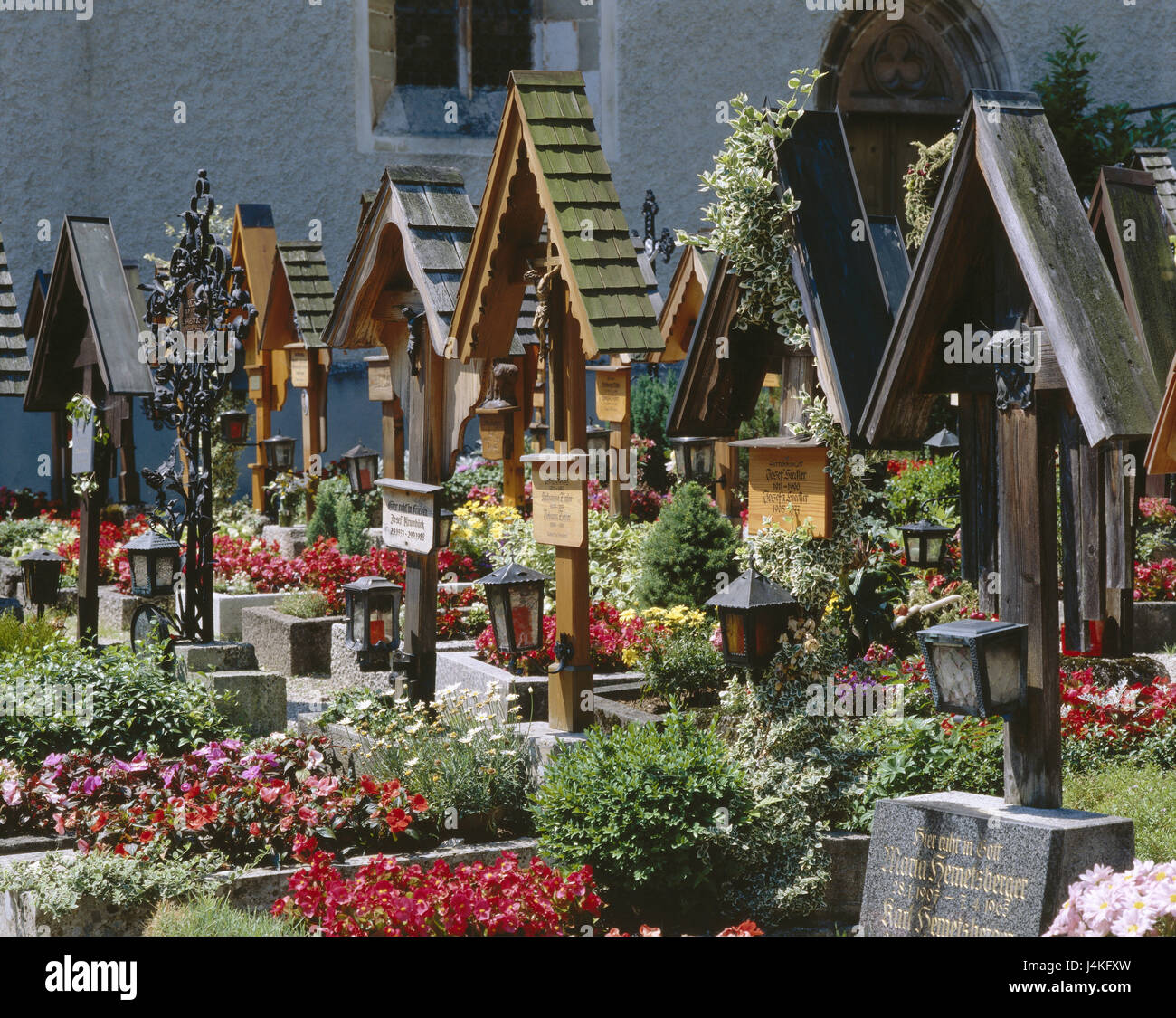 Der friedhof von hallstatt -Fotos und -Bildmaterial in hoher Auflösung ...