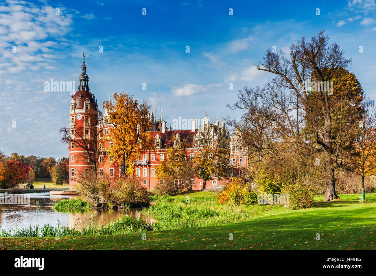 Das neue Schloss Muskau (Muskau Palast) befindet sich in der Fuerst ...