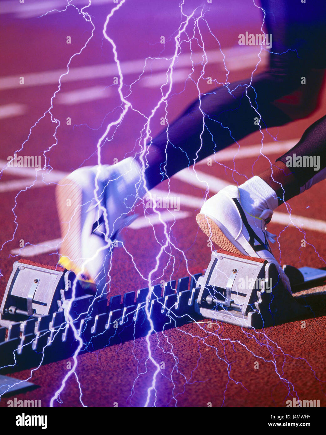 Sprint start feet -Fotos und -Bildmaterial in hoher Auflösung – Alamy