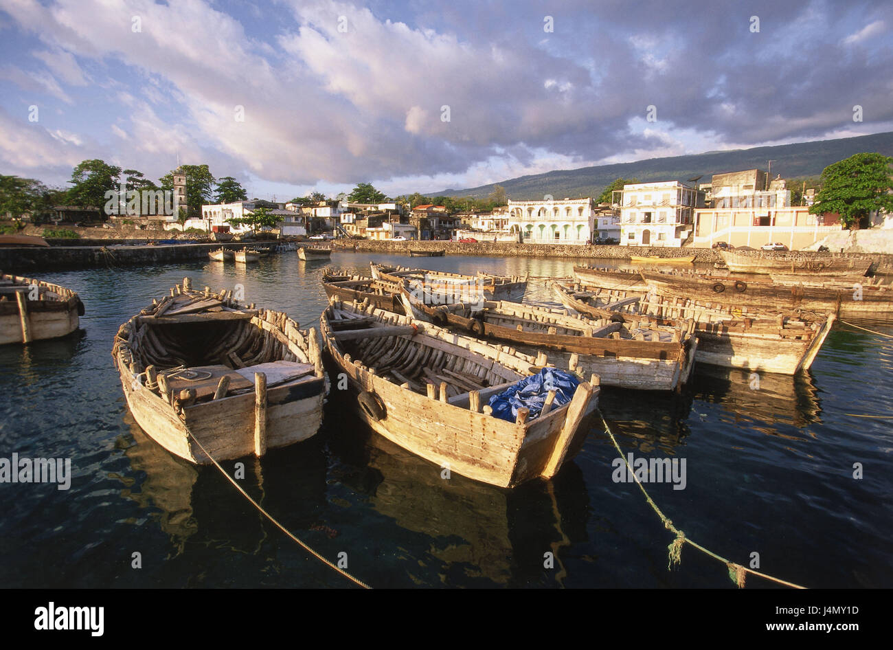 Archipelago island grand moroni town -Fotos und -Bildmaterial in hoher ...