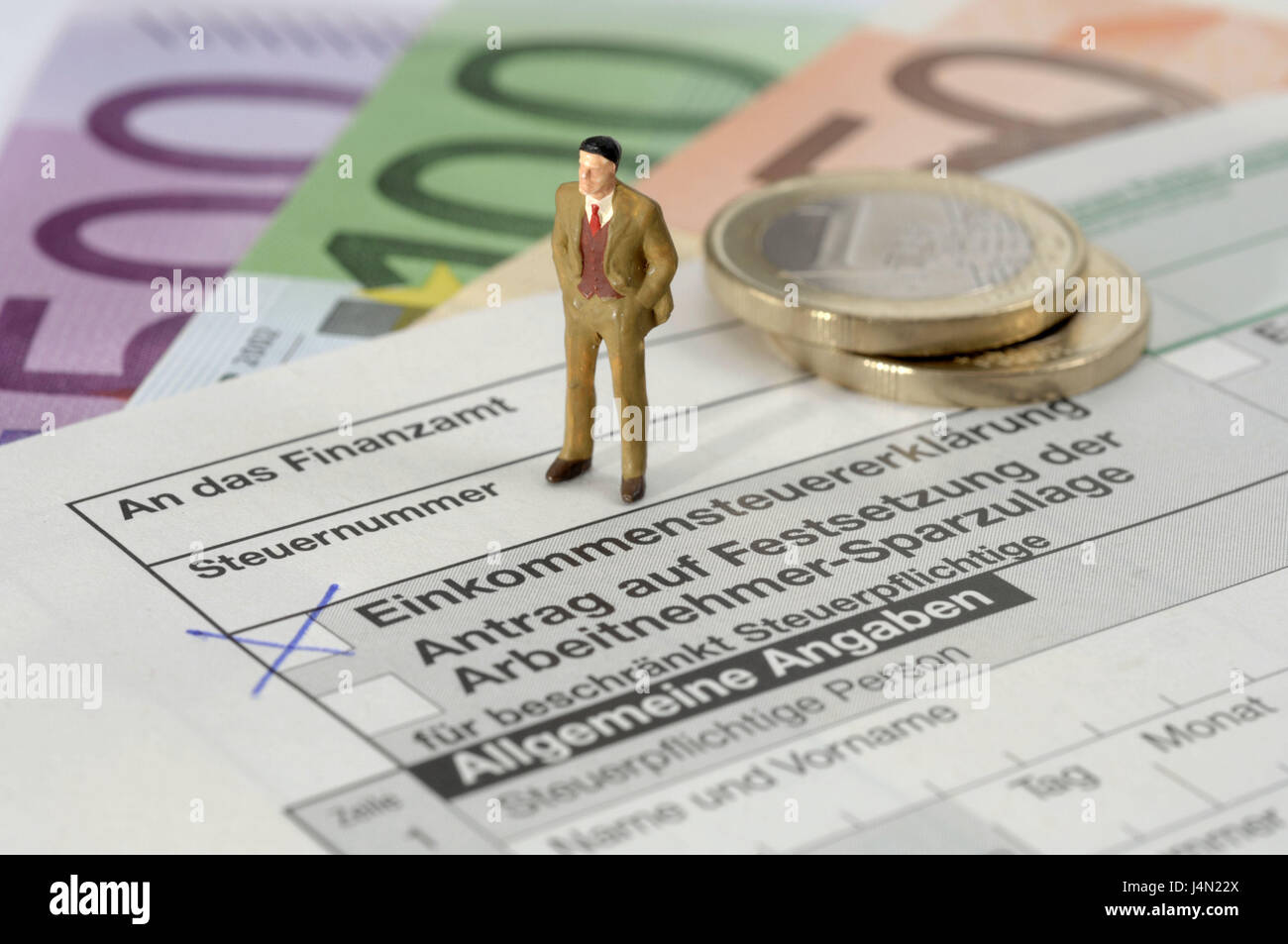 Einkommenssteuererkla rung -Fotos und -Bildmaterial in hoher Auflösung ...