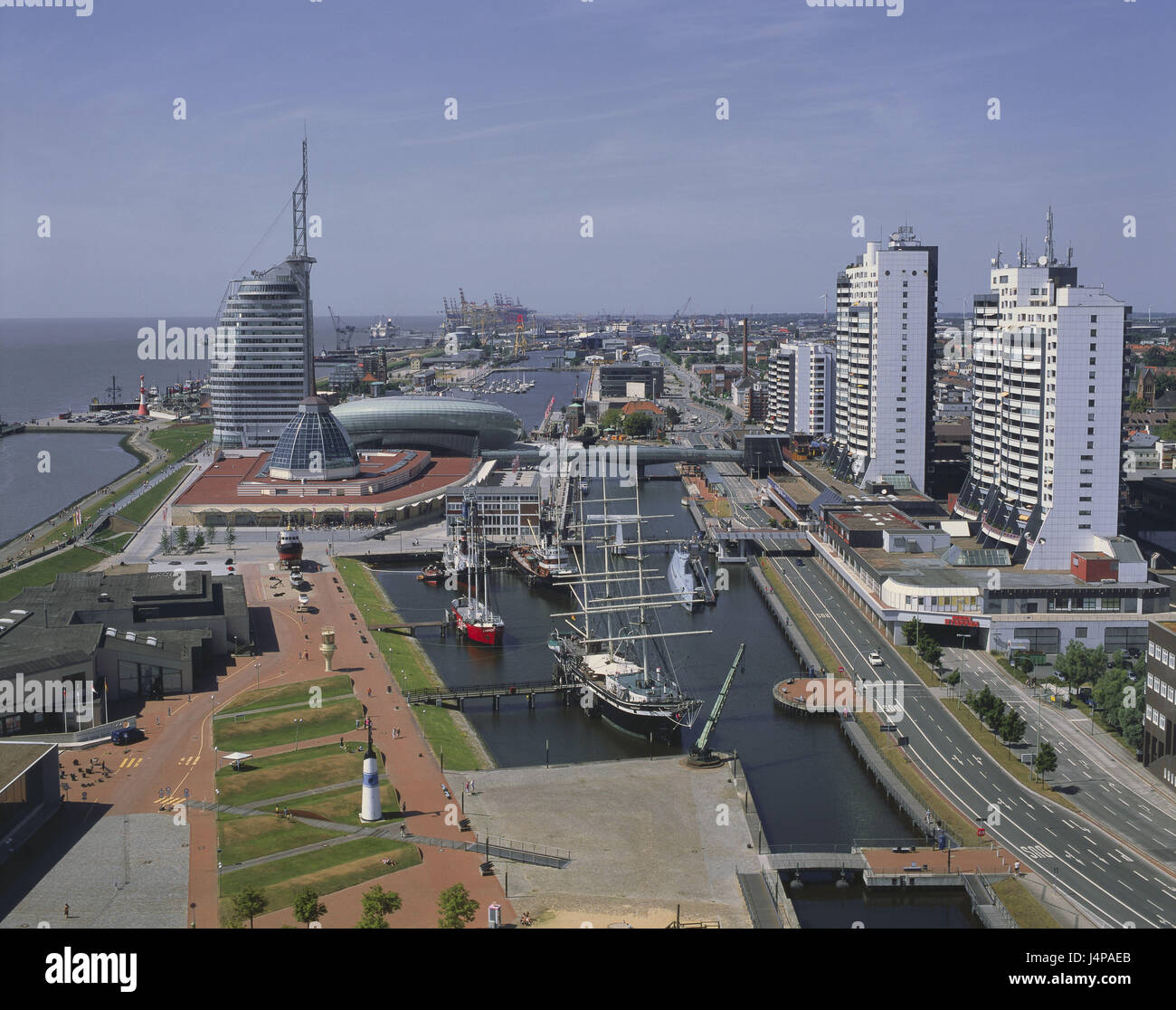 Deutschland, Bremerhaven, Havenwelten, Columbus Center, Hotel "Sail ...