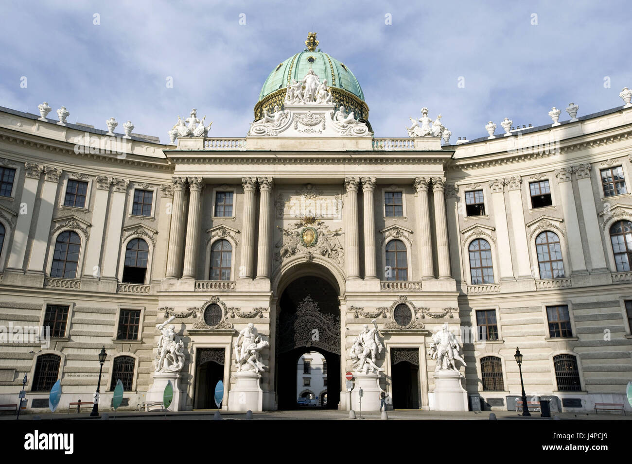 Michaelerplatz statue -Fotos und -Bildmaterial in hoher Auflösung – Alamy