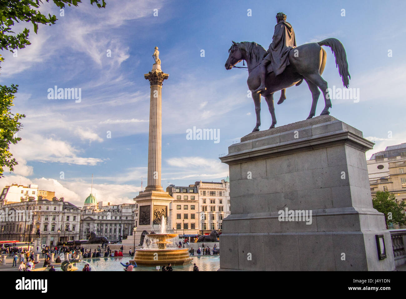 Statue george iv trafalgar square -Fotos und -Bildmaterial in hoher ...