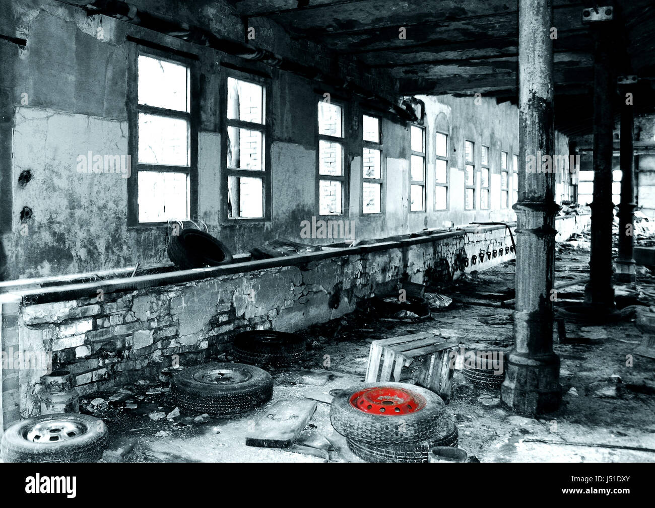 Liegen geblieben -Fotos und -Bildmaterial in hoher Auflösung – Alamy