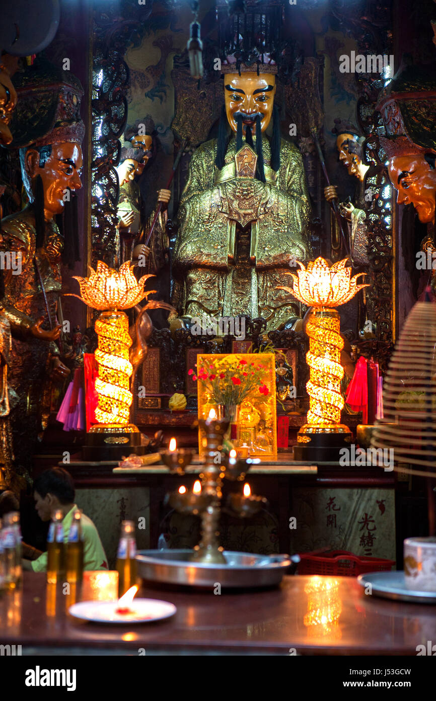 Jade emperor saigon vietnam -Fotos und -Bildmaterial in hoher Auflösung ...