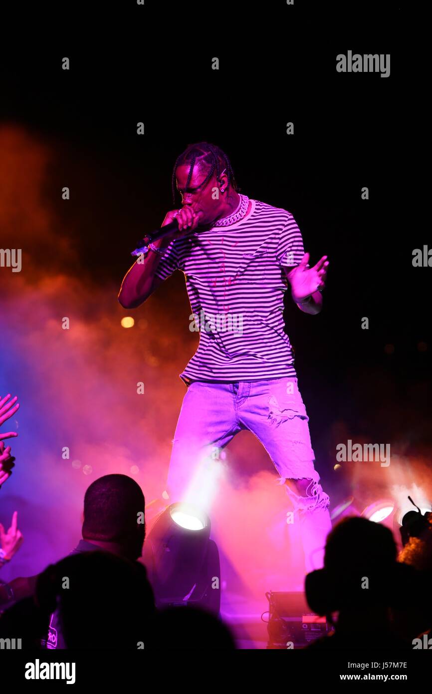 Travis scott the weekend -Fotos und -Bildmaterial in hoher Auflösung ...