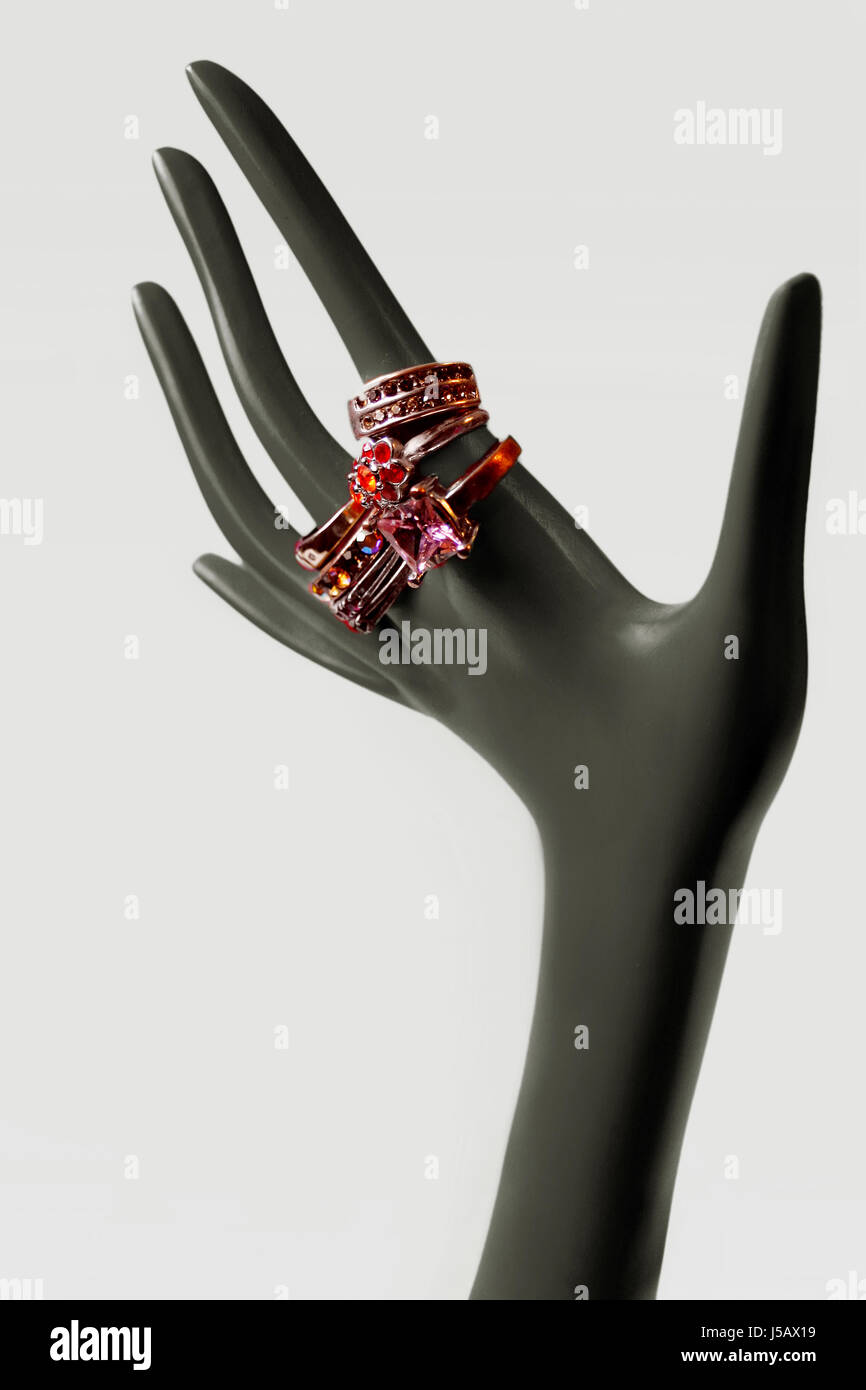 Metall filigran -Fotos und -Bildmaterial in hoher Auflösung – Alamy