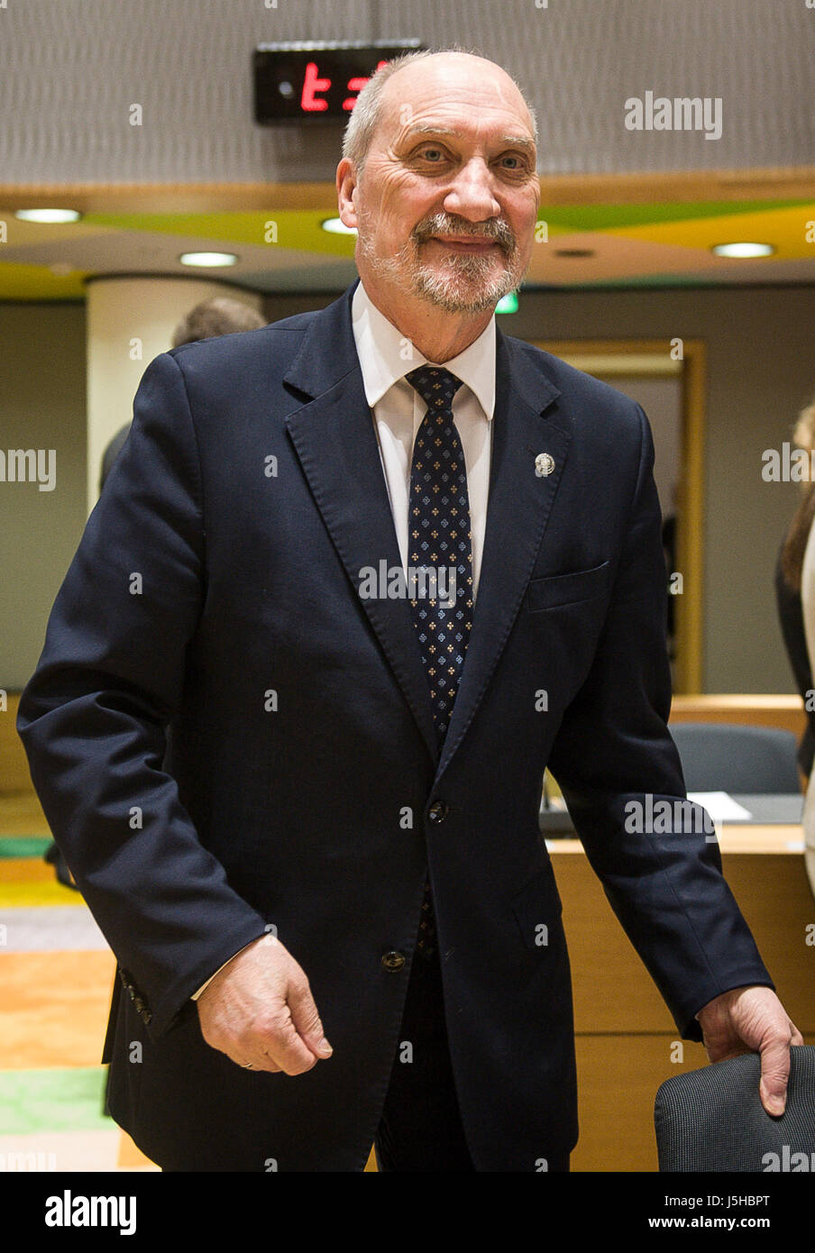 Brüssel, Belgien. 18. Mai 2017. Polnische Verteidigungsminister Antoni ...