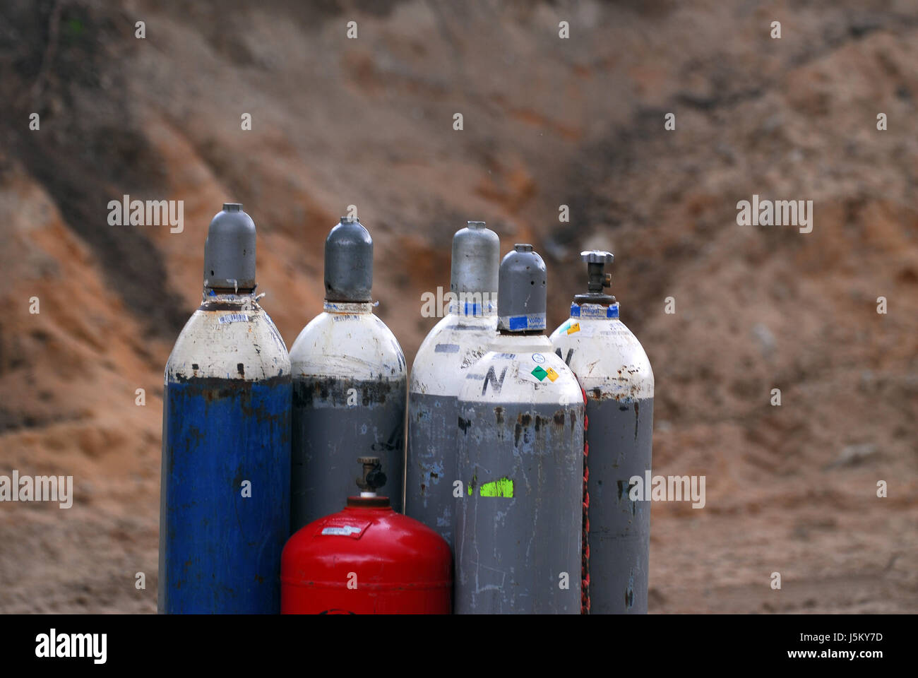 Gas bomb -Fotos und -Bildmaterial in hoher Auflösung – Alamy