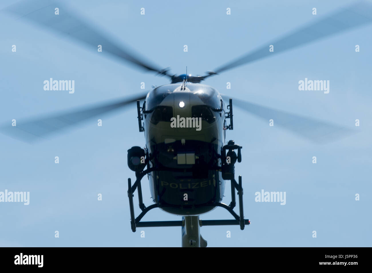 Polizeihubschrauber magdeburg -Fotos und -Bildmaterial in hoher ...
