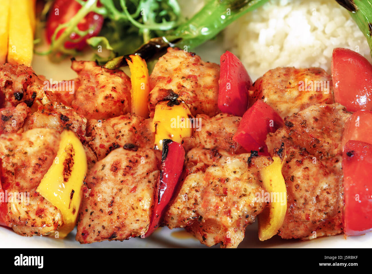 Spieß und pommes -Fotos und -Bildmaterial in hoher Auflösung – Alamy