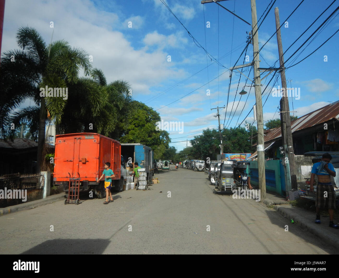 Dieser Titel bezieht sich auf die Straße in der Borja Subdivision in ...