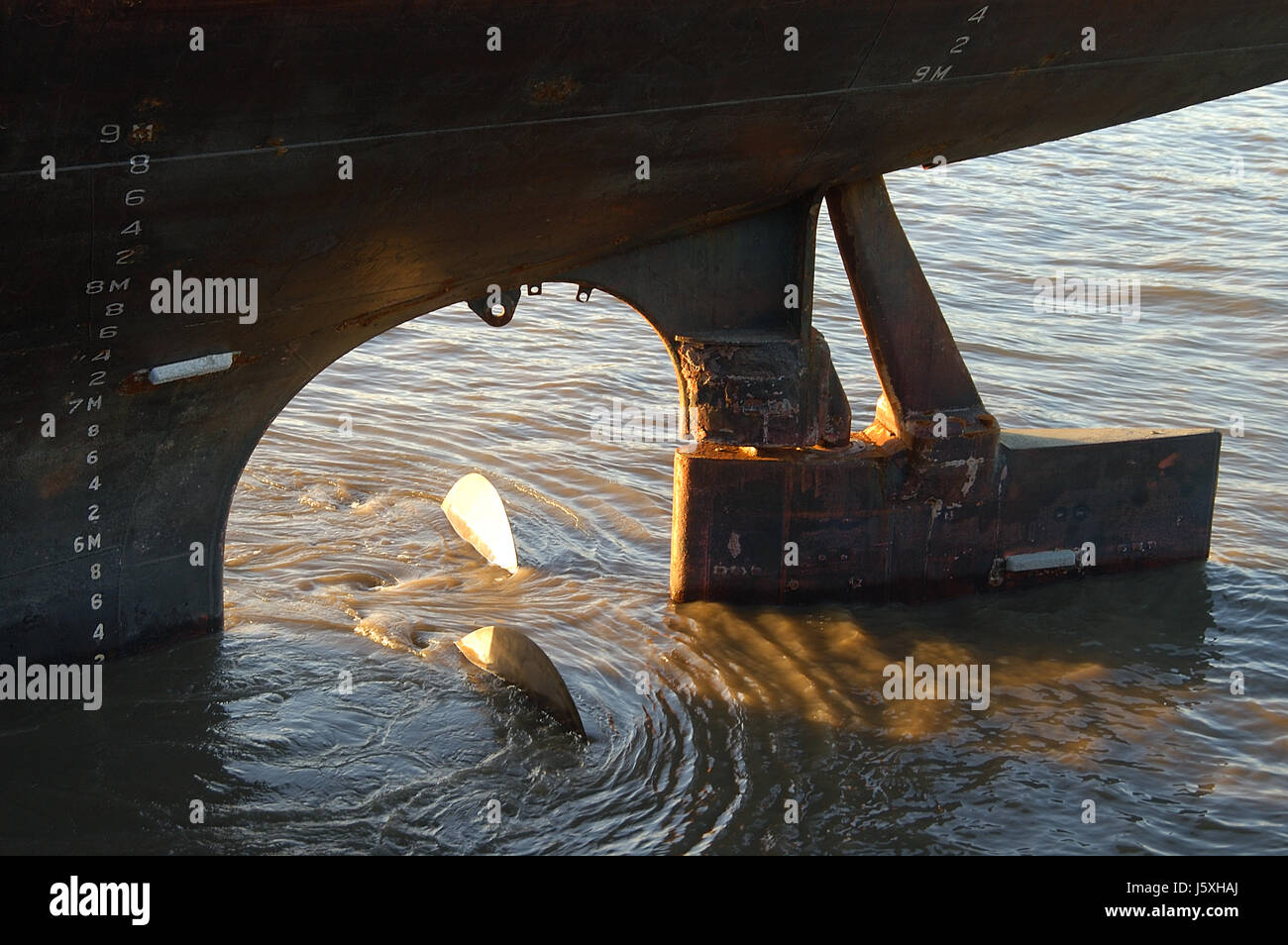 Ship Propeller Water Stockfotos und -bilder Kaufen - Alamy