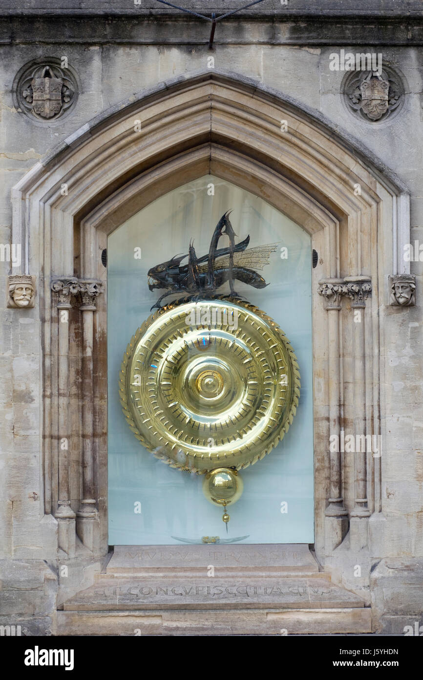 Clock pendulum grasshopper -Fotos und -Bildmaterial in hoher Auflösung ...