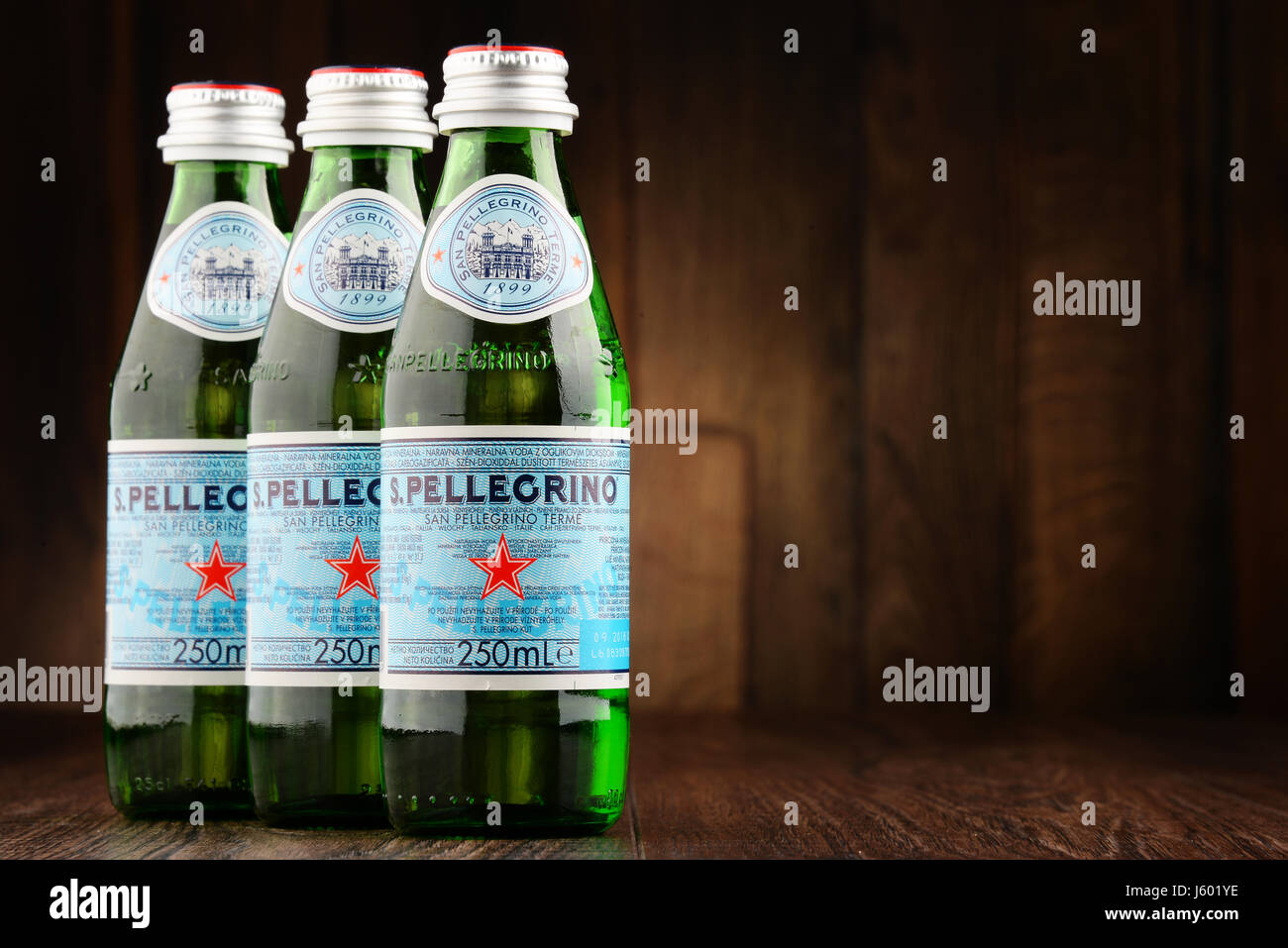 Mineral Water Brand Stockfotos & Mineral Water Brand Bilder - Alamy