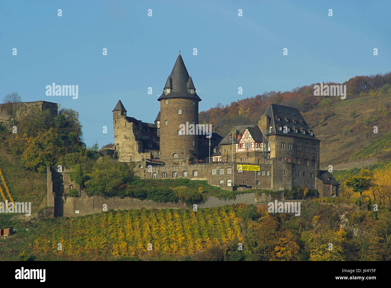 Rhein Rheinland Schloss Burg Turm historische Geschichte Hügel grünen ...